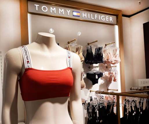 Calvin klein & tommy hilfiger store